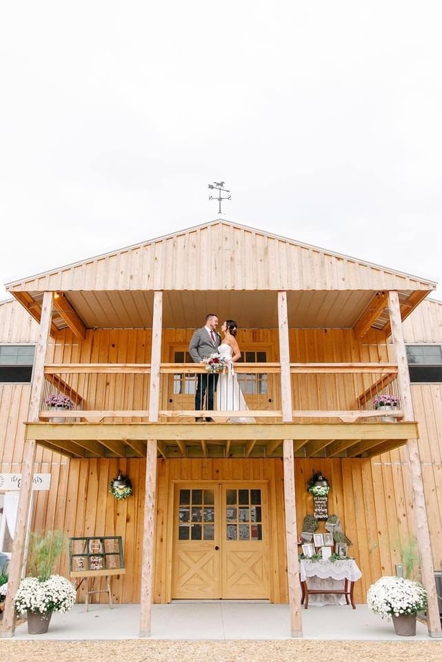 Photos – The Crossbuck Barn