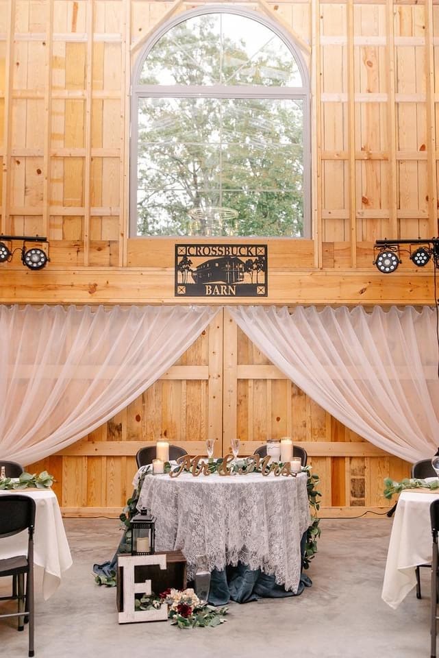 Photos – The Crossbuck Barn